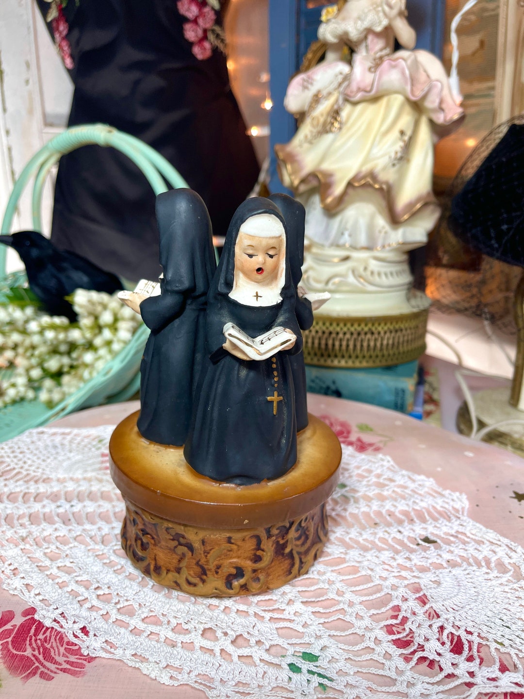 Charming Vintage Ceramic Singing Nuns Music Box - Etsy