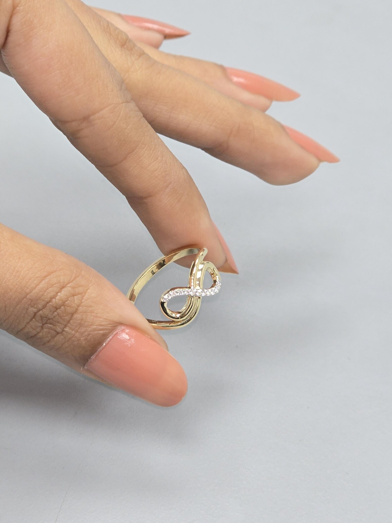 Diamond Infinity Band | Infinity Style Ring for Women | 10KT/14KT Gold ...