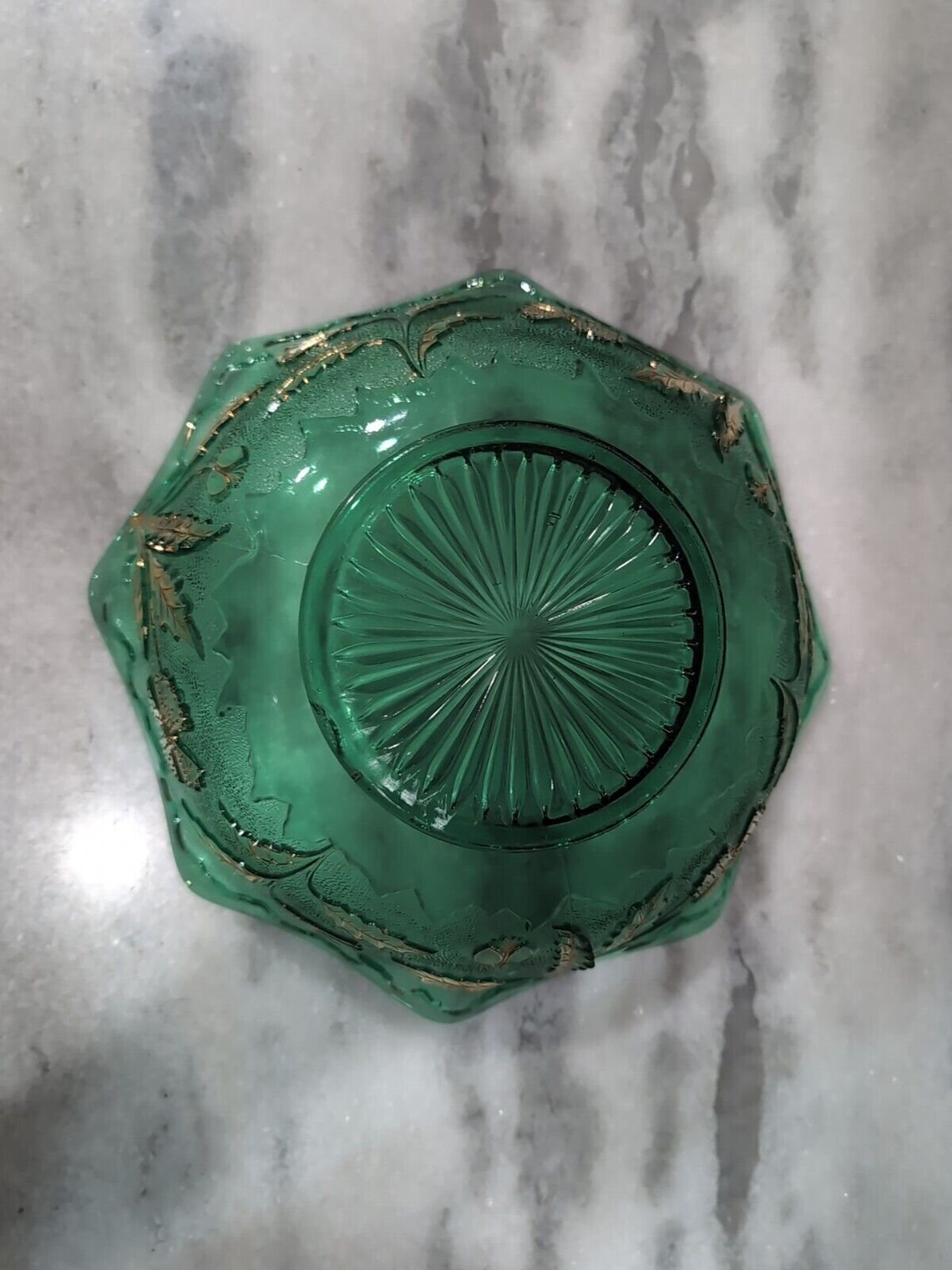 Delaware Glass Round Bowl, Emerald Green, 11 Diameter, Gold Accent ...