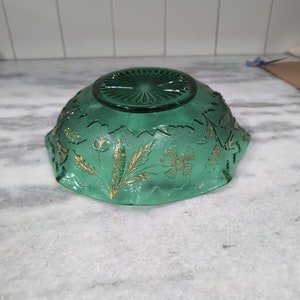 Delaware Glass Round Bowl, Emerald Green, 11 Diameter, Gold Accent ...