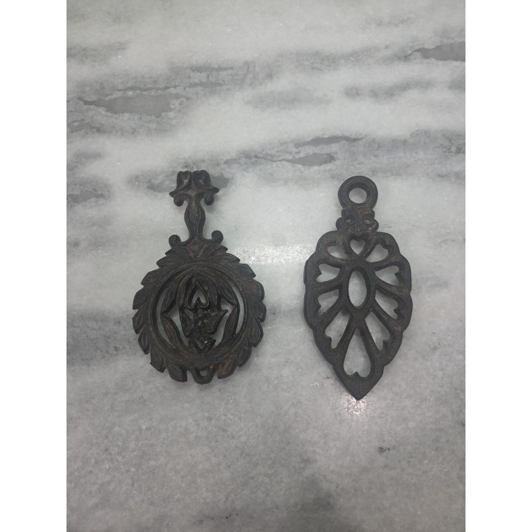 Wilton Cast Iron Trivets, Set of 2, Vintage 5" Rustic Kitchen Decor ...