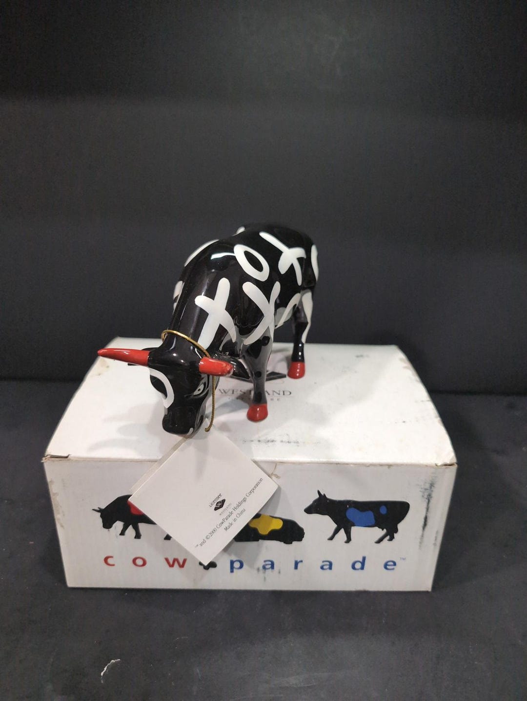 Cow Parade Hugs and Smooches Cow Figurine, Westland Giftware ...