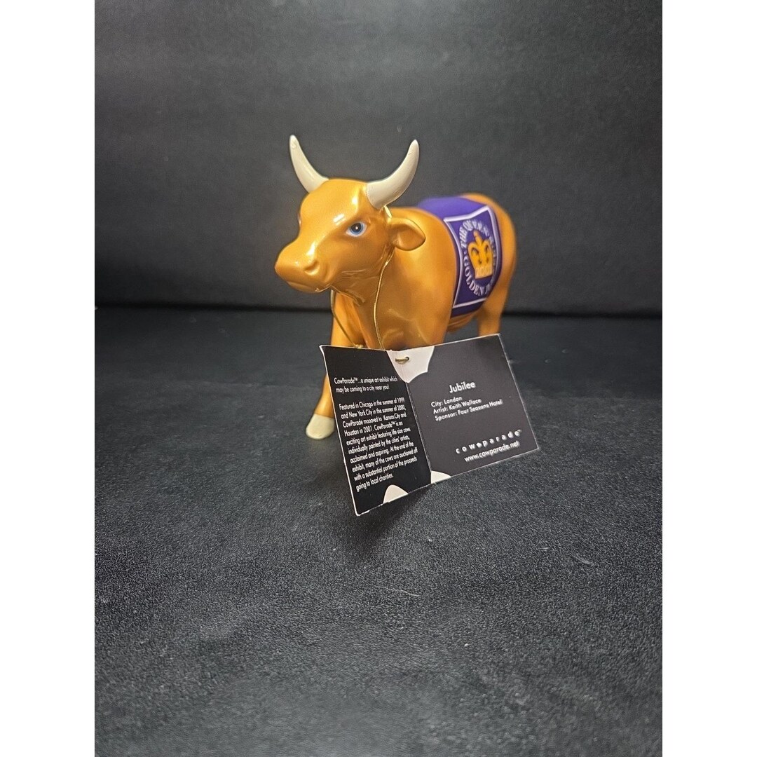 Cow Parade Queens Jubilee Cow Figurine, Westland Giftware, Collectible ...