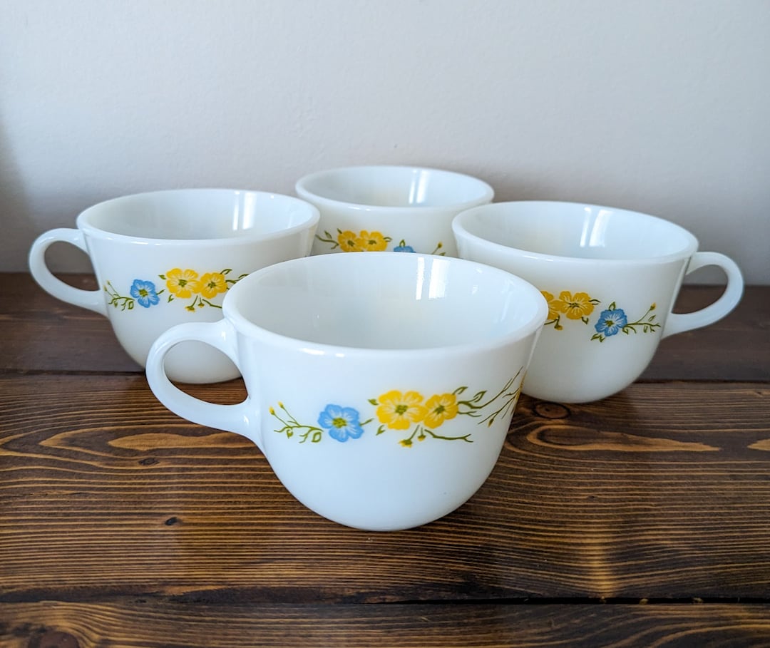 Vintage Pyrex Flirtation Milk Glass Coffee Mugs Set of Four (4) - Etsy
