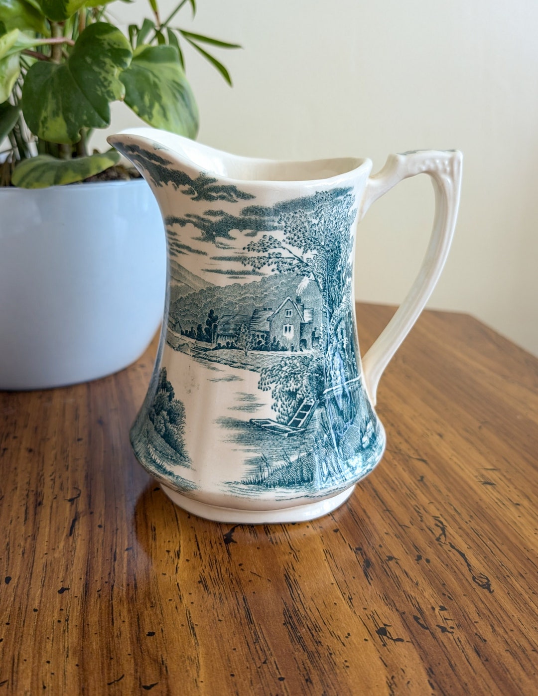 Alfred Meakin England Ceramic Pitcher Tintern Pattern Vintage White and ...