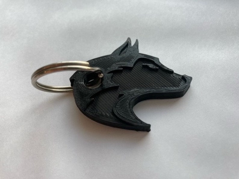 3D Printed Wolf Keyring / Black or White / Back to School / - Etsy
