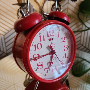 Vintage Helm Brand Red Wind up Clock - Etsy