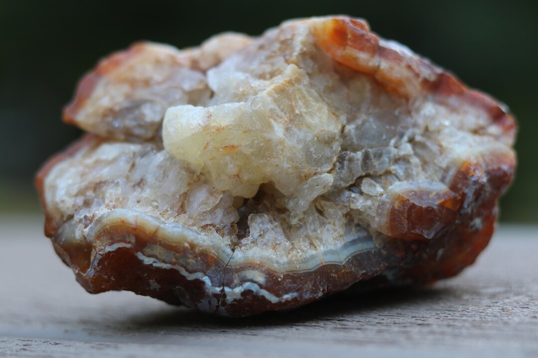 330 G Large Banded Washington Carnelian Agate Geode With Quartz ...