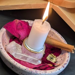 Spell Bowl Candle Holder – Witchy Altar Decor, Ritual Candle Holder ...