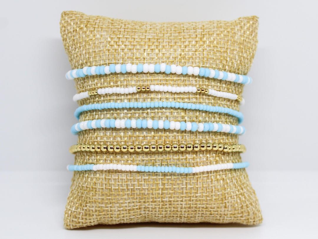 Light Blue & White Bitsy Bracelet Gift - University in Chapel Hill ...