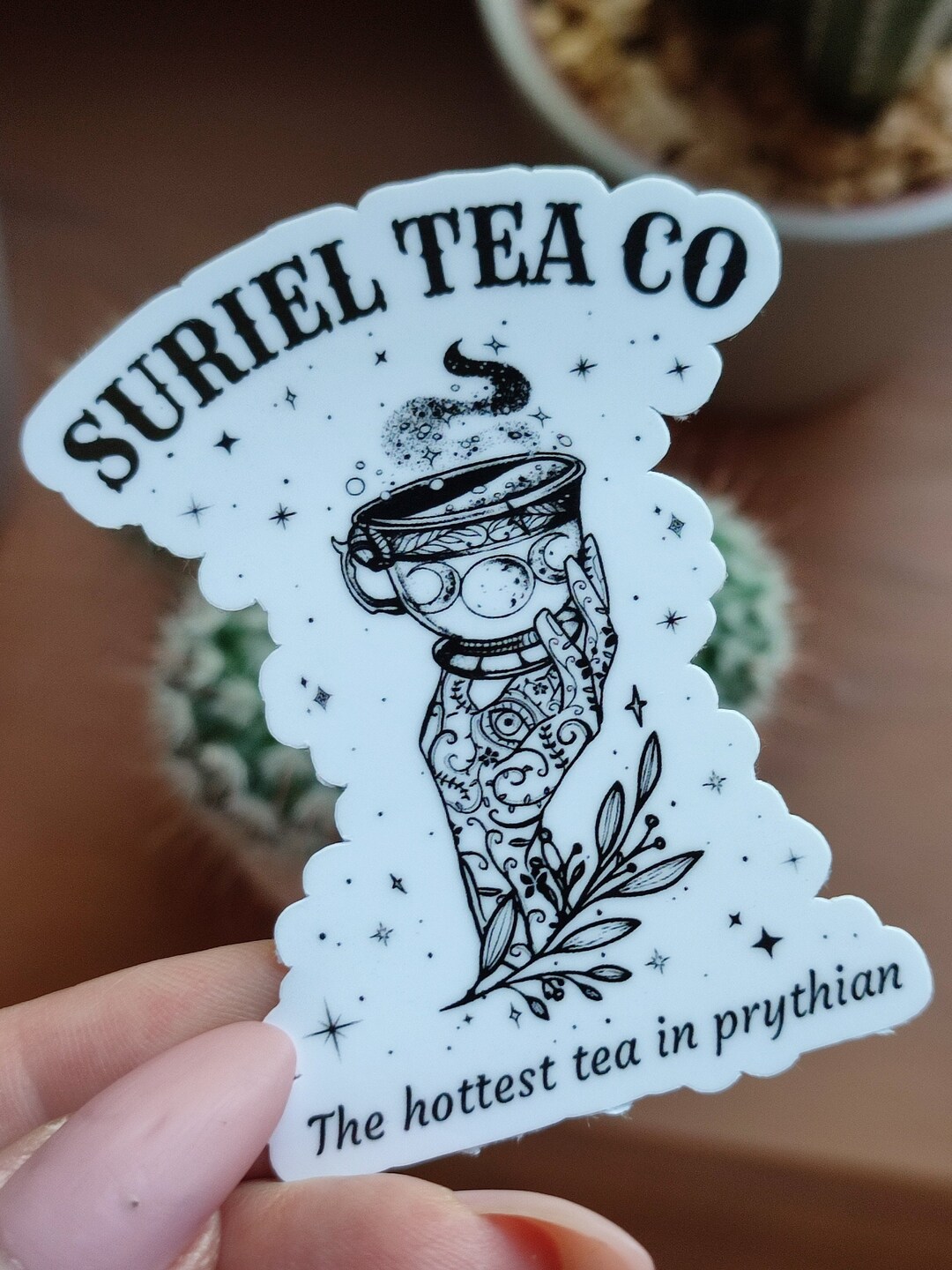 Vinyl Sticker- Suriel / ACOTAR / Wasserdichter Vinyl‑Sticker „Suriel ...