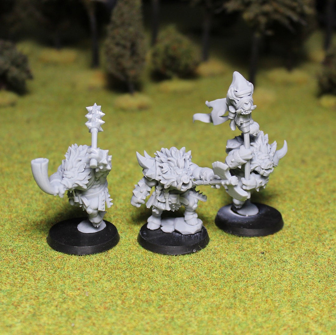 Mom Miniatures Pigmen Command Group - Etsy