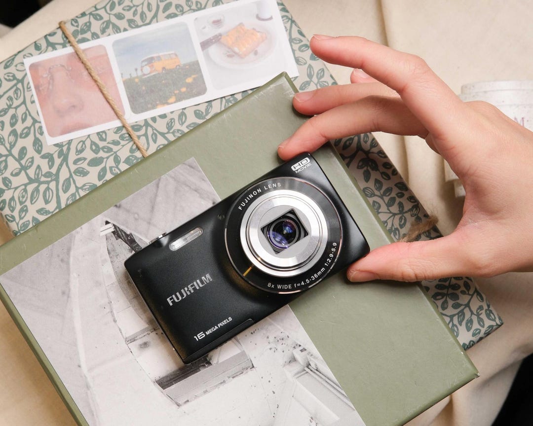 Wide-angle Fujifilm JZ-200 Finepix Black |tested Vintage Digital Camera ...