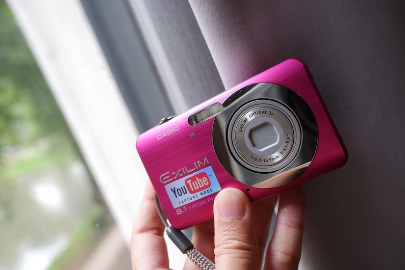 Vivid Pink Casio Exilim EX-Z80 Tested 2000s Vintage Digicam With ...