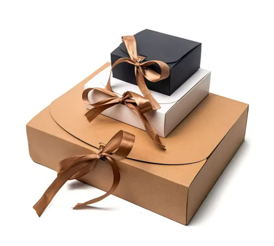 12 Square Shaped Presentation Gift Box With Bow Ribbon , Easy Assembly ...