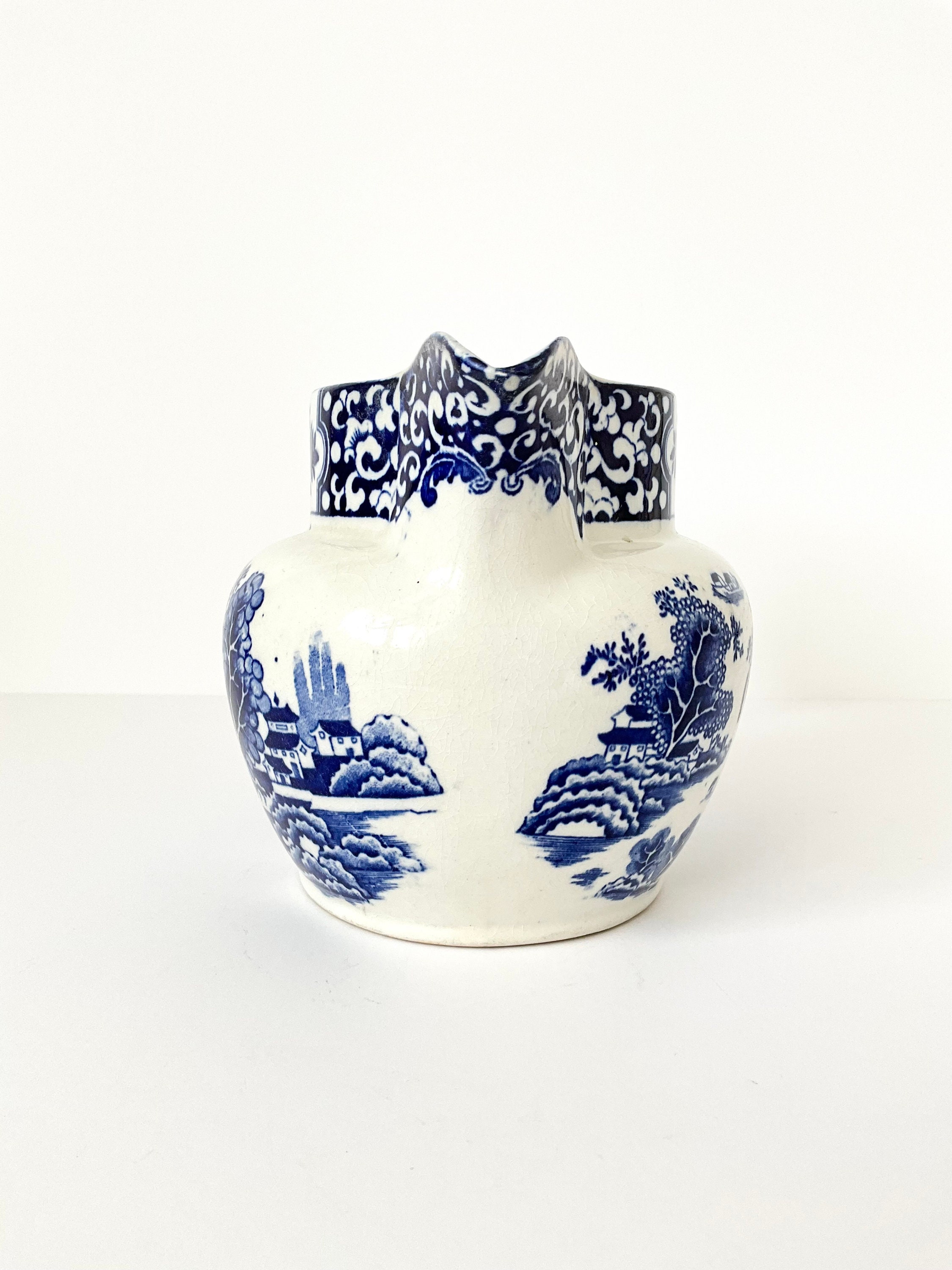 Early Tg Green Blue & White Ming Pattern Large Jug. Antique Large Jug ...