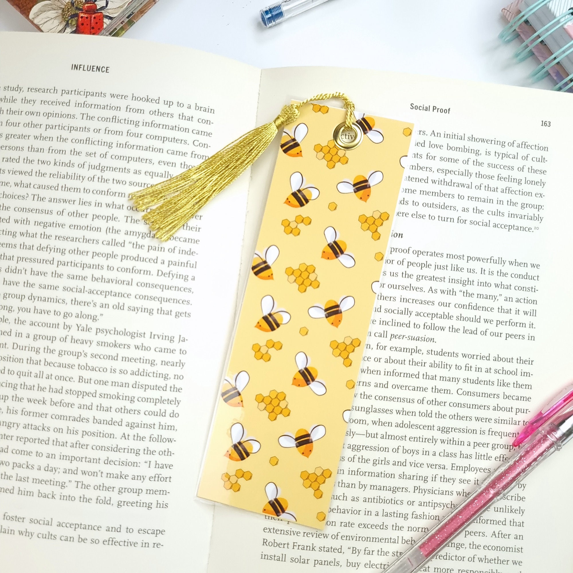 Bumble Bee Bookmark Honey Bee Custom Bookmark Nature - Etsy