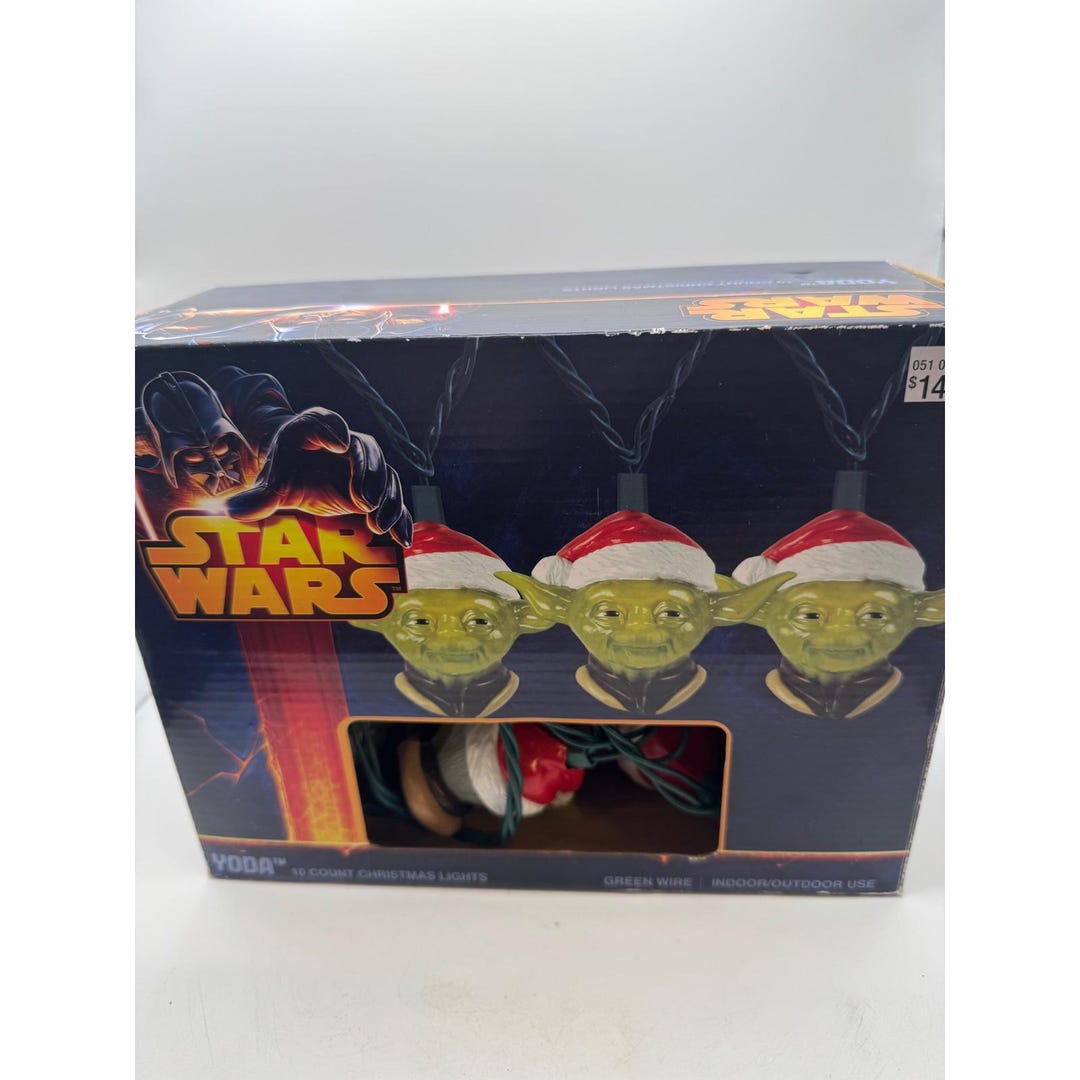 Star Wars Yoda 10 Count Christmas Lights Green Wire Indoor Outdoor Use ...