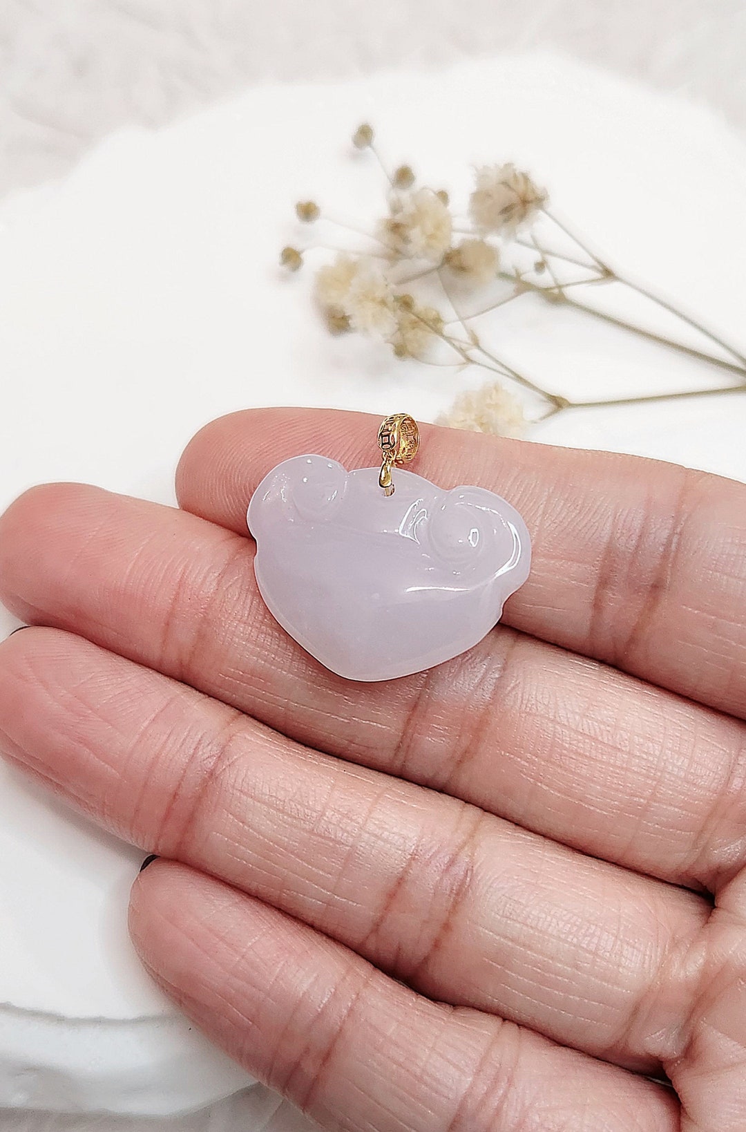 Light Lavender Ruyi (如意) Pendant Set in 18k Gold Buckle- Authentic Grade A Burmese Jadeite (翡翠 ...