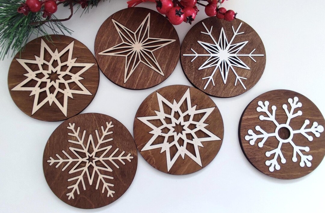 Wooden Snowflake Coaster Set: Christmas Holiday Table Decor - Etsy