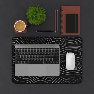 Black and White Graphic Pattern, Wavy Lines, Desk Mat, Gaming Mouse Pad ...