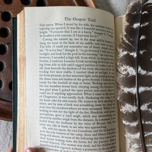 Vintage Oregon Trail Hardcover Book - Gold Embossed Cover - Etsy