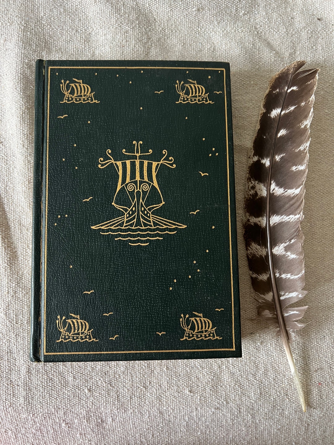 Vintage Oregon Trail Hardcover Book - Gold Embossed Cover - Etsy