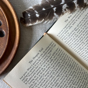 Vintage Oregon Trail Hardcover Book - Gold Embossed Cover - Etsy