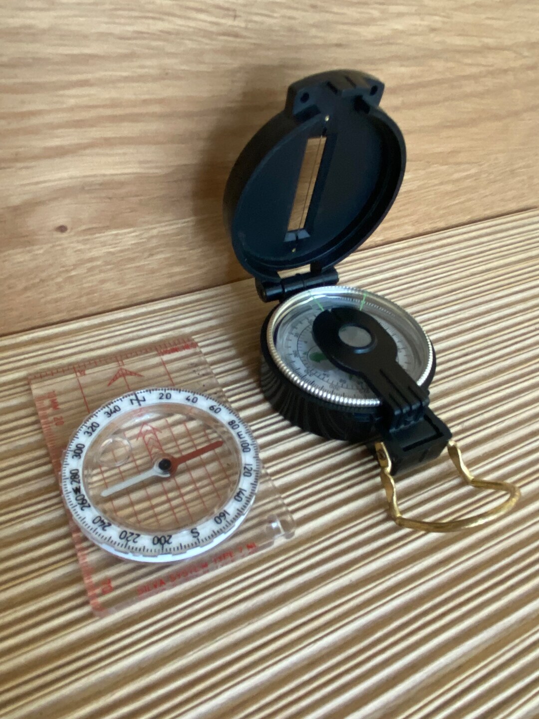 Vintage Pocket Compasses Portable Compasses Navigation for Camping ...