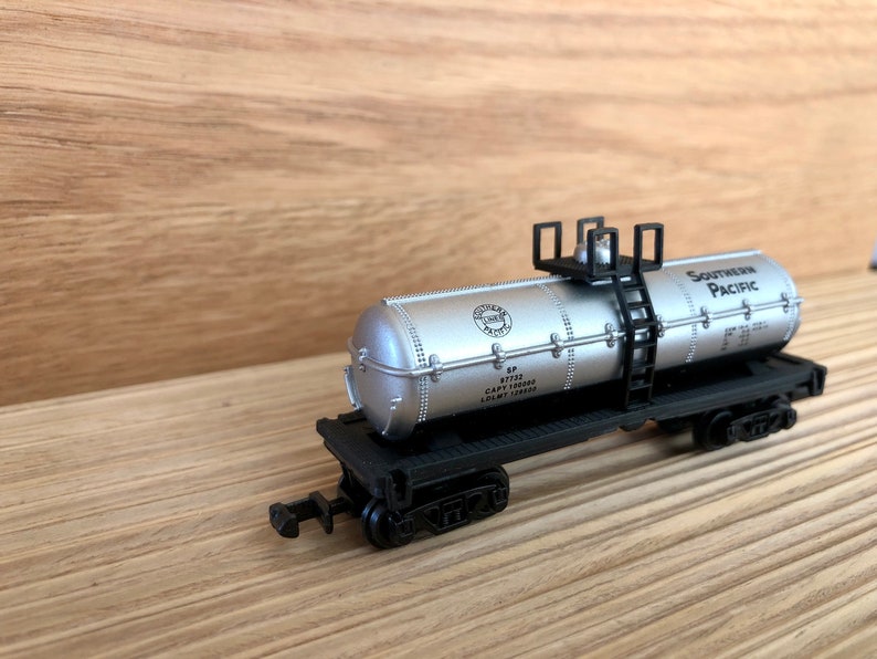 Rare Find Southern Pacific Tank Car Train Scale in Original Packaging ...