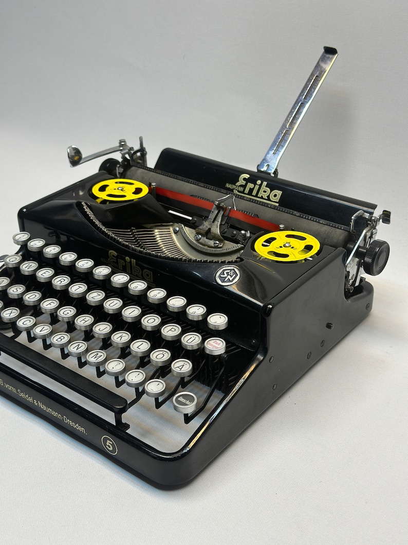 Erika Black Typewriter With Wooden Case 1940 Model, Best Gift, Premium ...