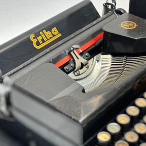 Erika Modell S Typewriter - Vintage Black Beauty With QWERTZ Keyboard ...