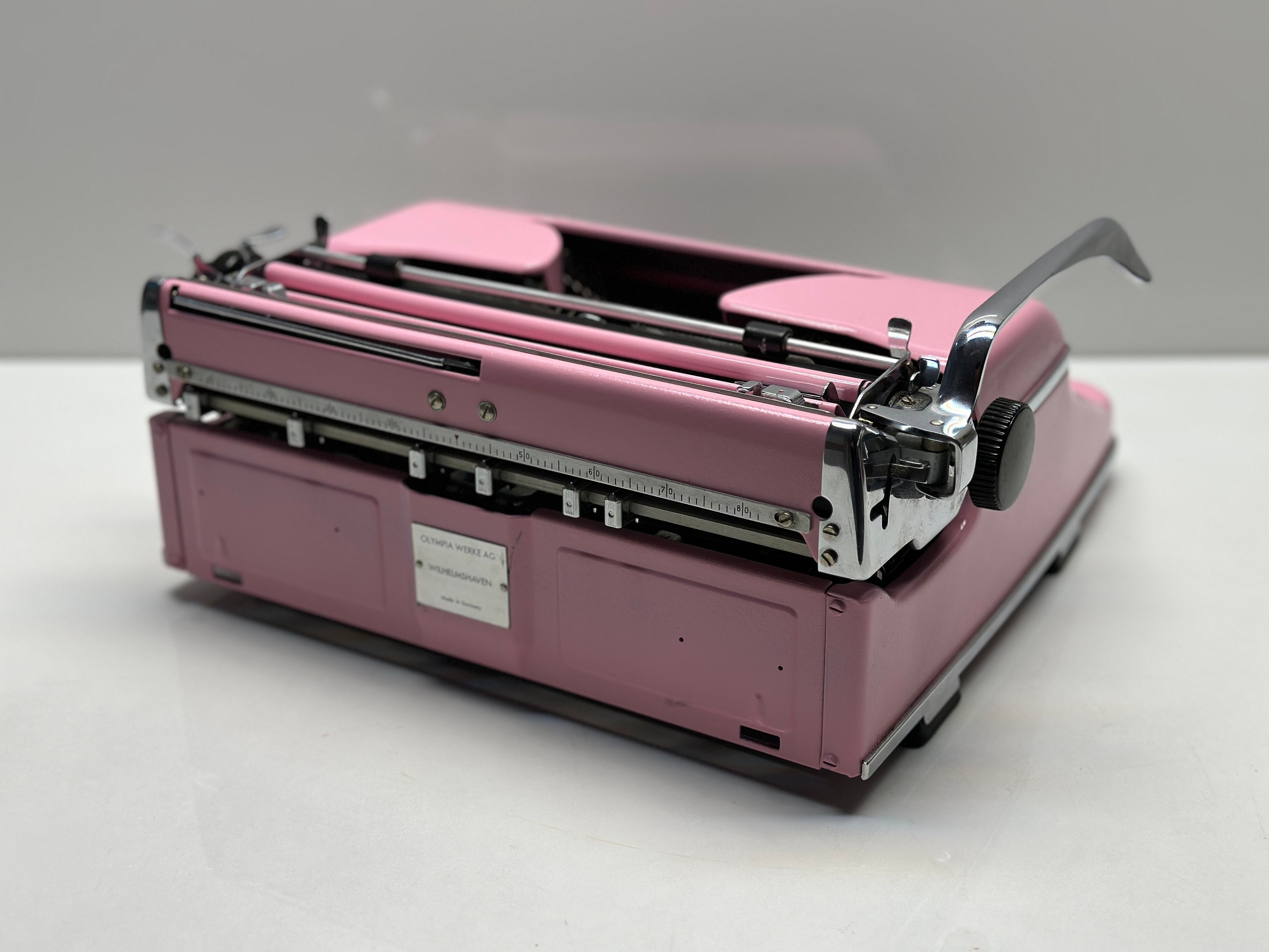 Olympia SM3/SM4 Typewriter - Vintage 1955 Model in Elegant Pink With ...