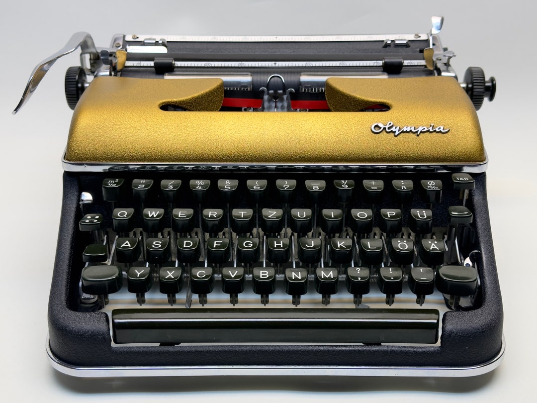 Olympia SM3 Typewriter Gold Lid, QWERTZ Keyboard, Green/Black Dual ...