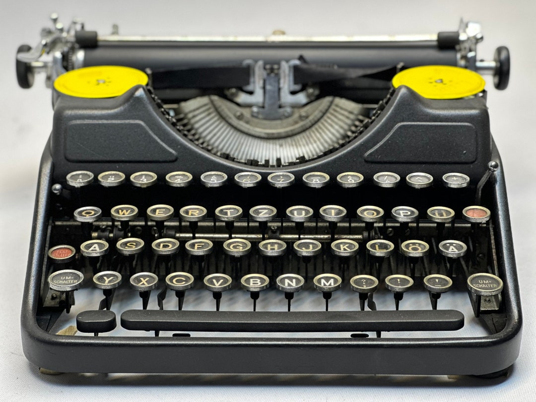 Classic Black Continental Typewriter - Vintage 1945 Model With QWERTZ ...
