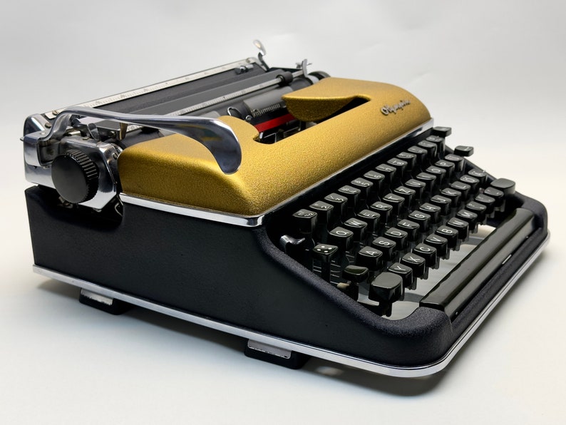 Olympia SM3 Typewriter Gold Lid, QWERTZ Keyboard, Green/black Dual ...