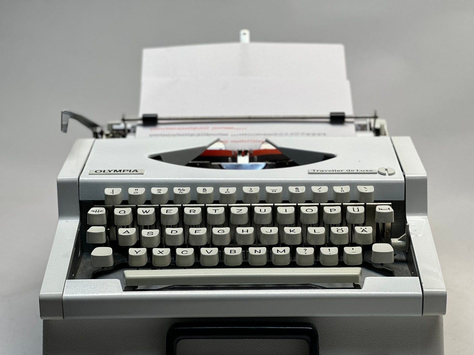 Vintage Olympia Traveller Typewriter - 1955 Olympiatypewriter - Classic ...