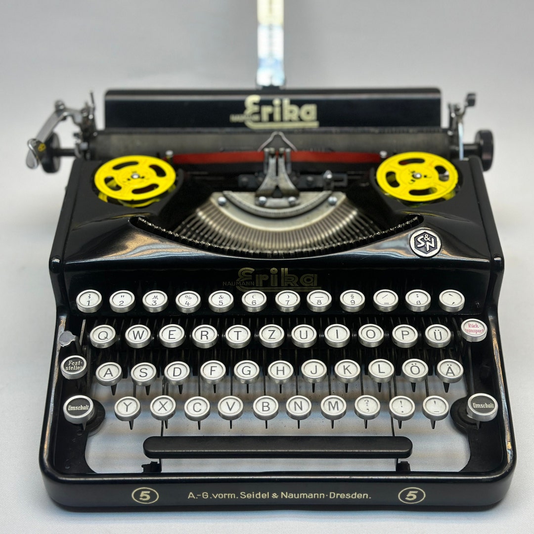 Erika Black Typewriter With Wooden Case - 1940 Model, Best Gift ...