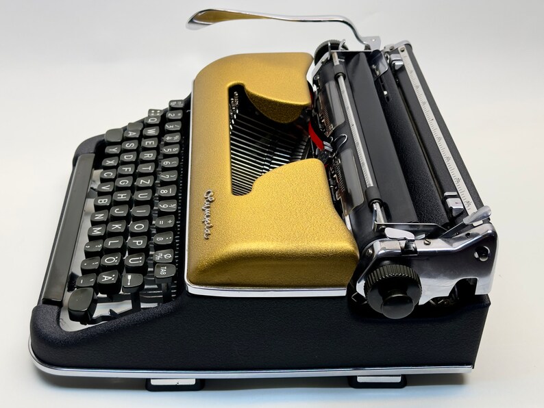 Olympia SM3 Typewriter Gold Lid, QWERTZ Keyboard, Green/Black Dual ...