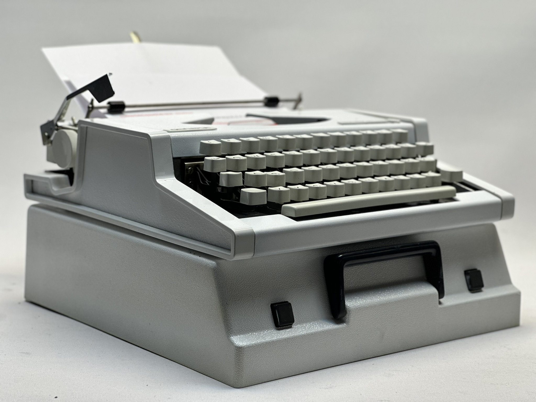 Vintage Olympia Traveller Typewriter - 1955 Olympiatypewriter - Classic ...