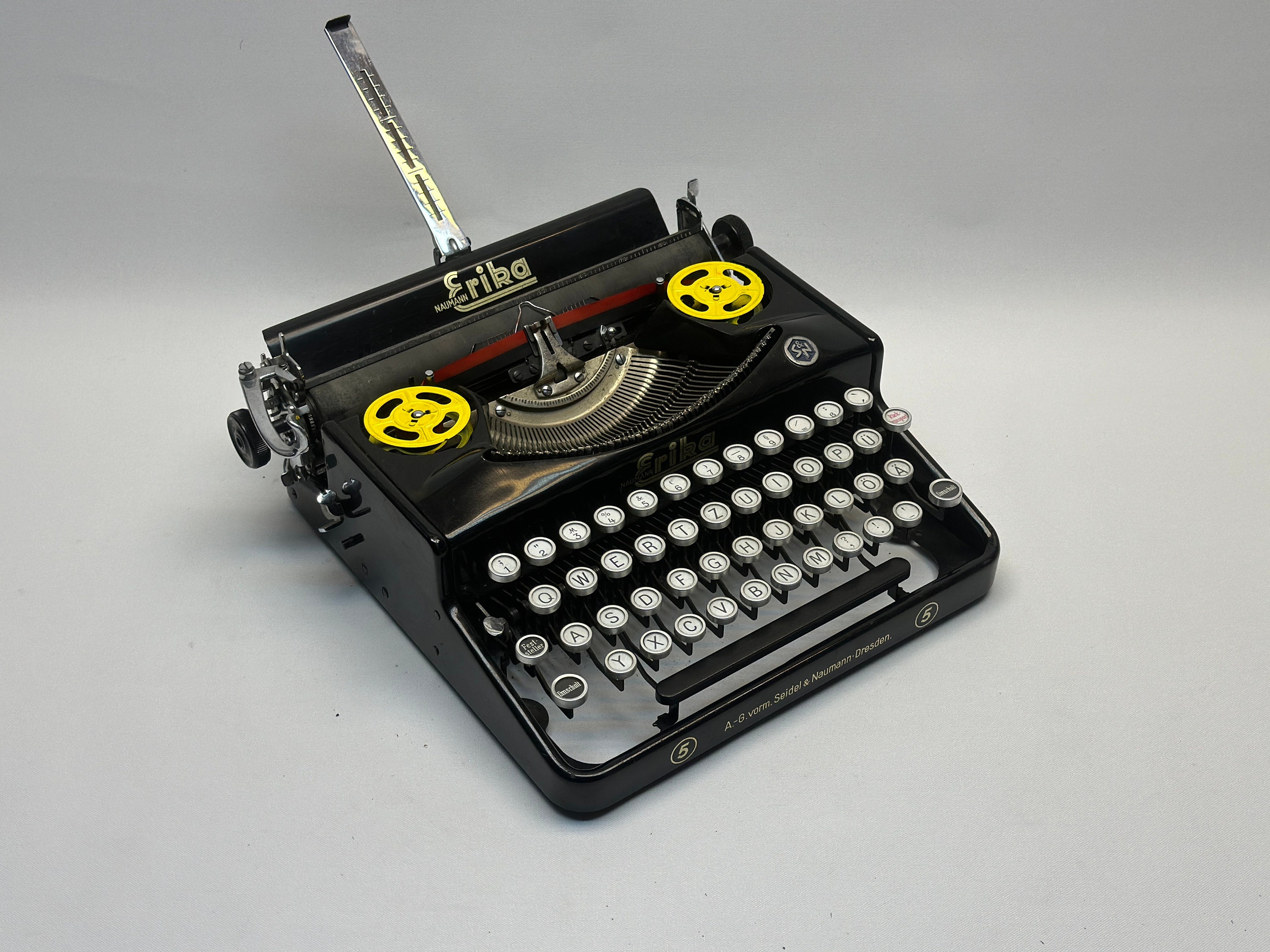 Erika Black Typewriter With Wooden Case 1940 Model, Best Gift, Premium ...