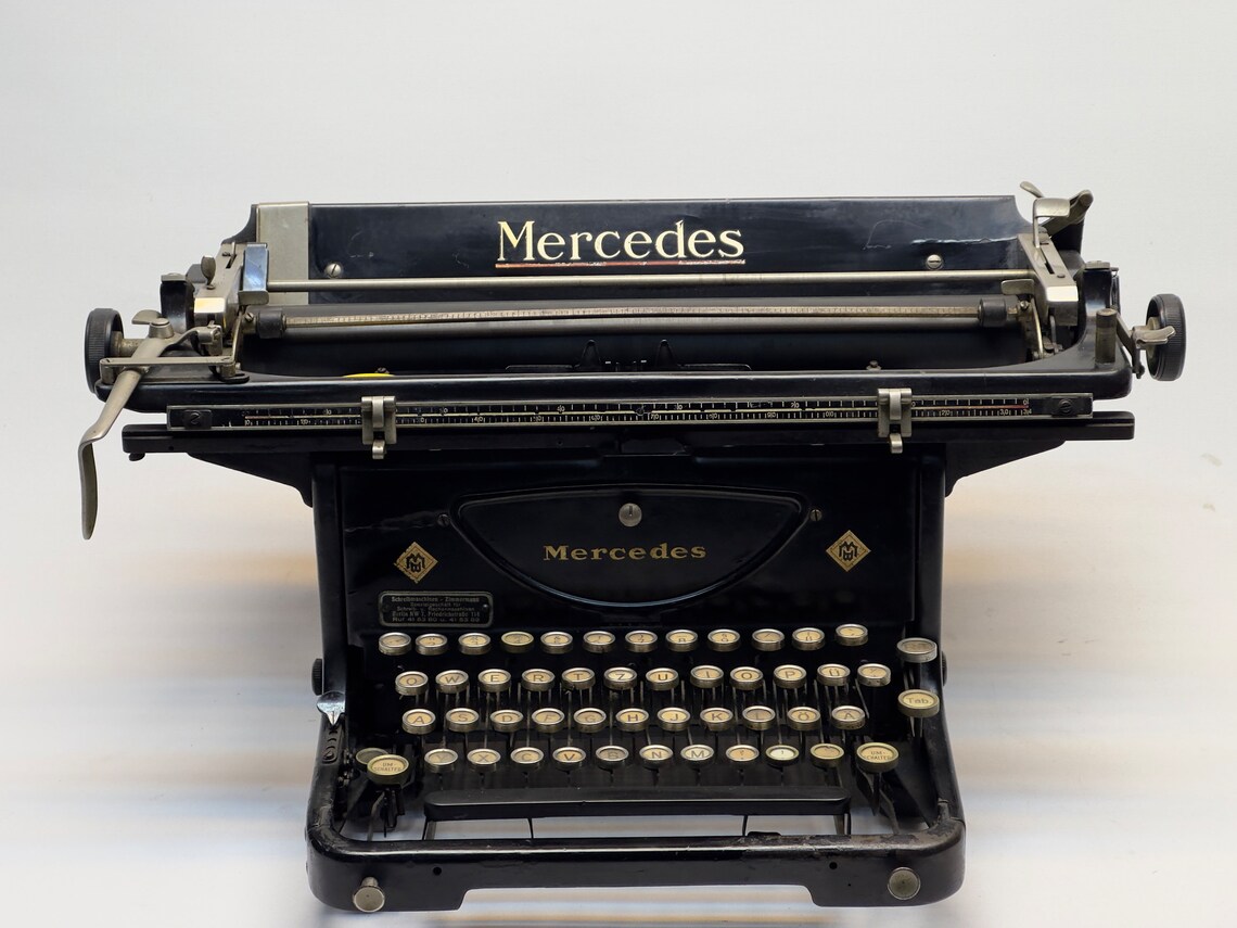 Mercedes Typewriter Vintage 1935 Model With QWERTZ Layout and Glass ...