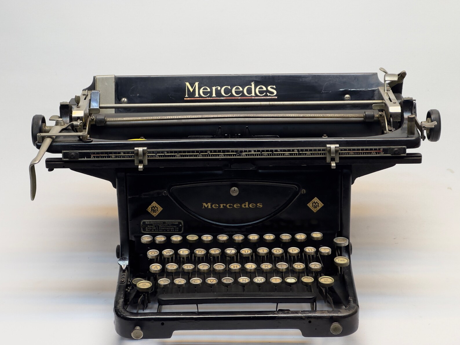 Mercedes Typewriter - Vintage 1935 Model With QWERTZ Layout and Glass ...