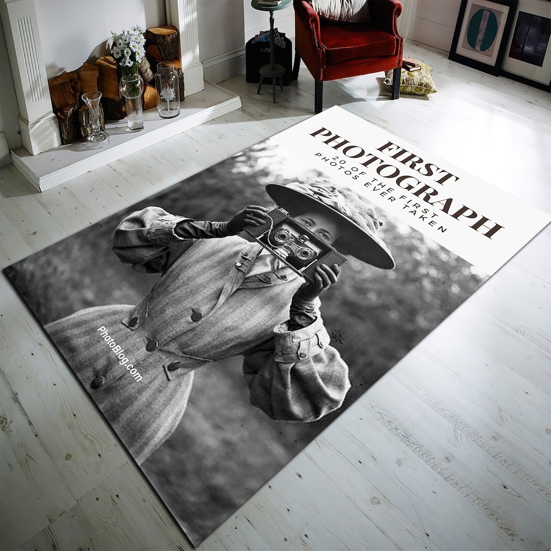 Vintage Photo Woman Rug, Camera Photographer Gift Rug, Taking Pictures ...