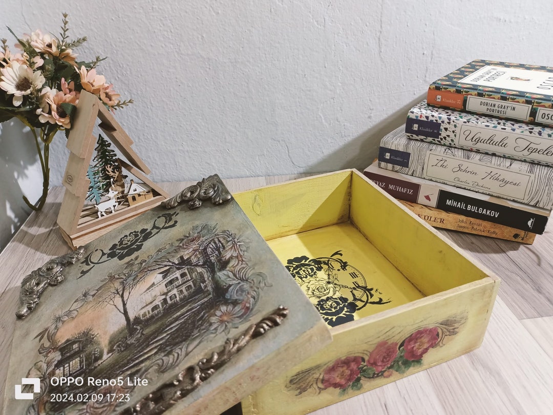 Baroque Jewelry Box With - A Glamorous and Opulent Storage Solution for ...