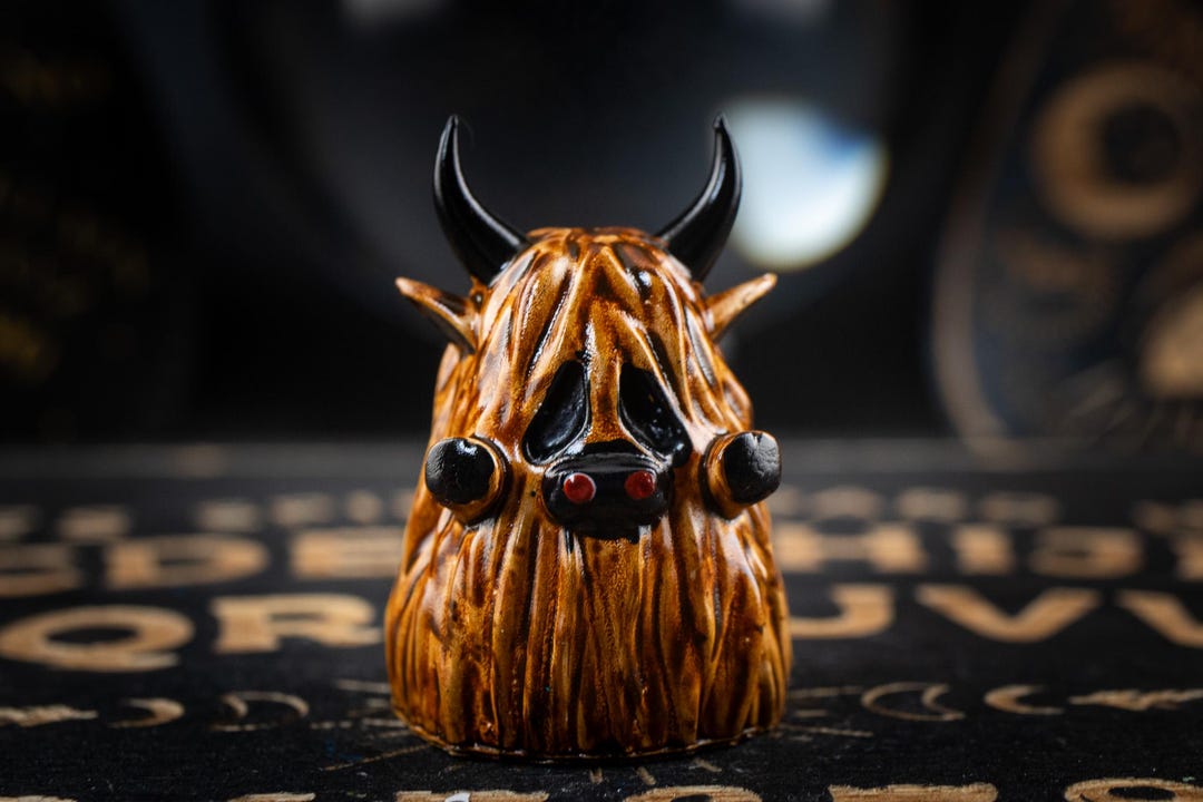 Fluffles the Highland Cow - Huggable Haunt - Matlock Ghost Emporium - Etsy