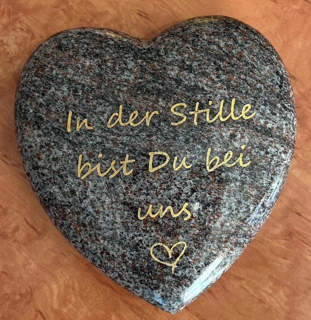 Steinherz Fur Grab Gro
