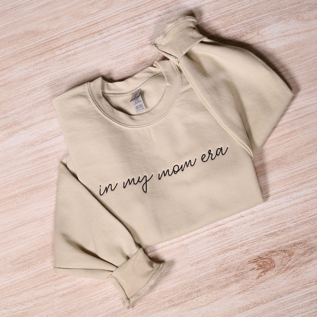 In My Mom Era Embroidered Sweatshirt, Cute Mama Embroidery Hoodie, Cool ...