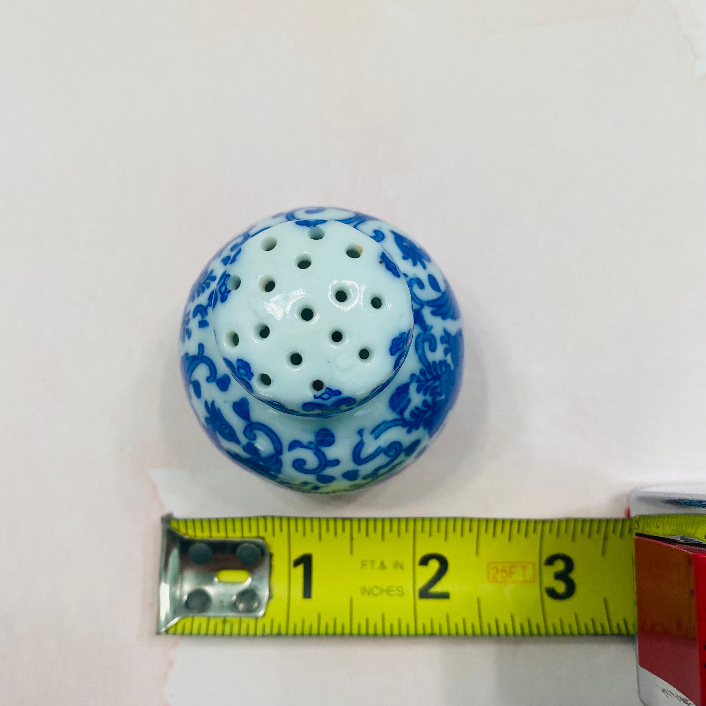 Roly Poly Chinoiserie Blue and White Ceramic Pepper Shaker. Blue ...