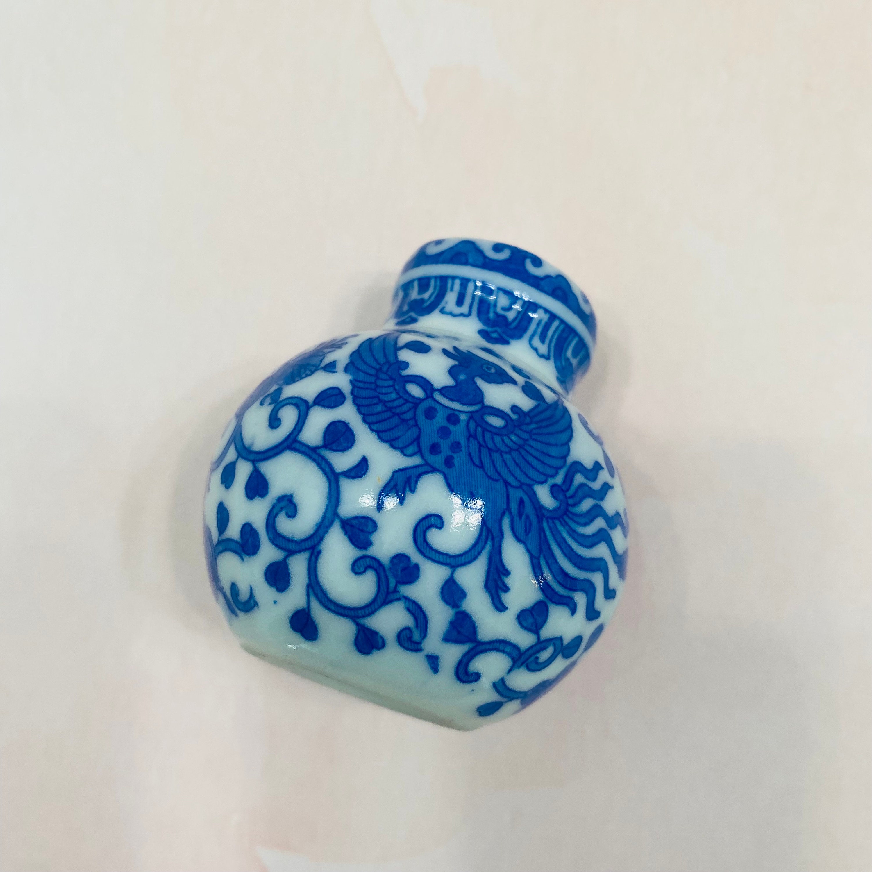 Roly Poly Chinoiserie Blue and White Ceramic Pepper Shaker. Blue ...